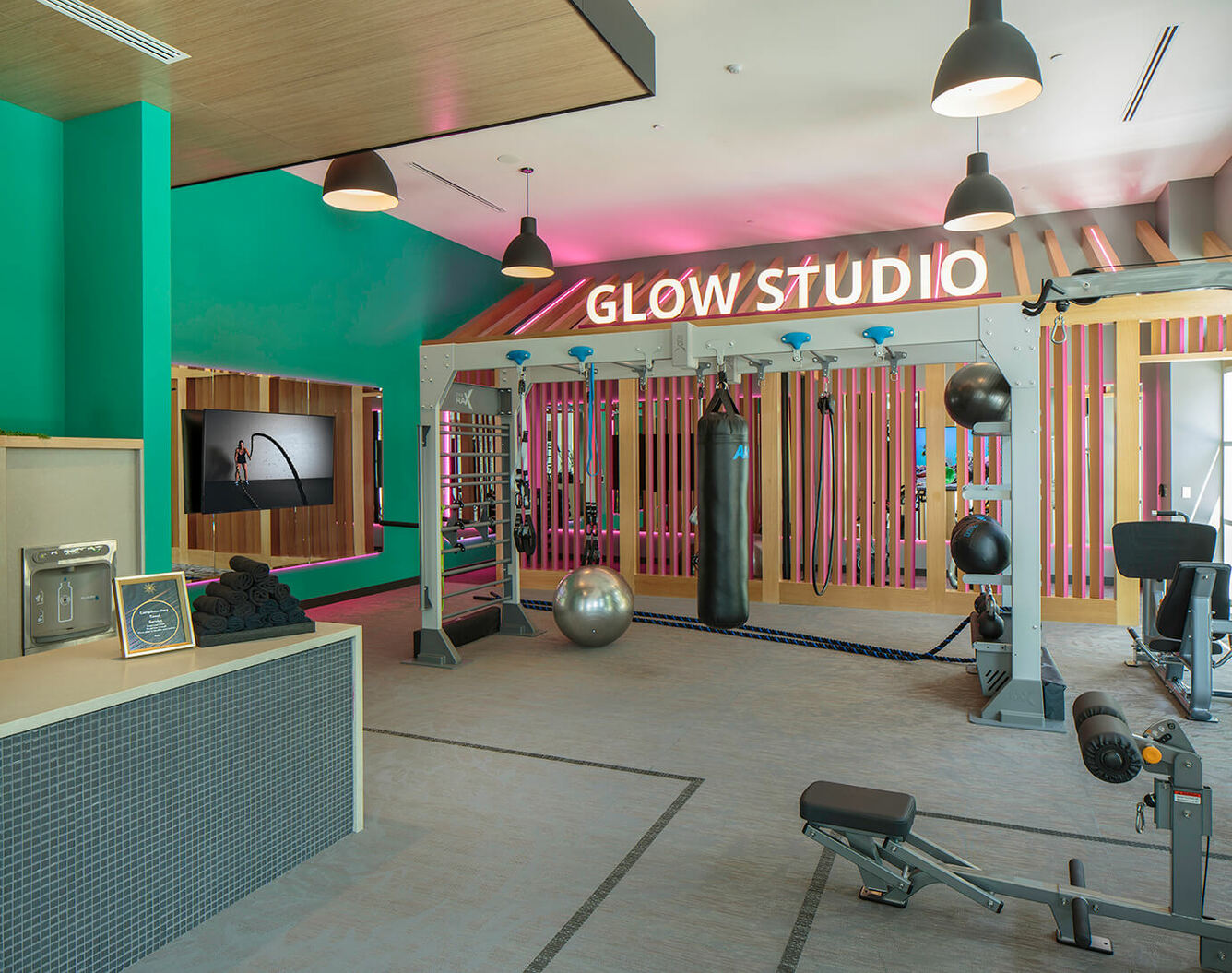 Apartments in Canoga Park for Rent | Chroma Apartment Homes