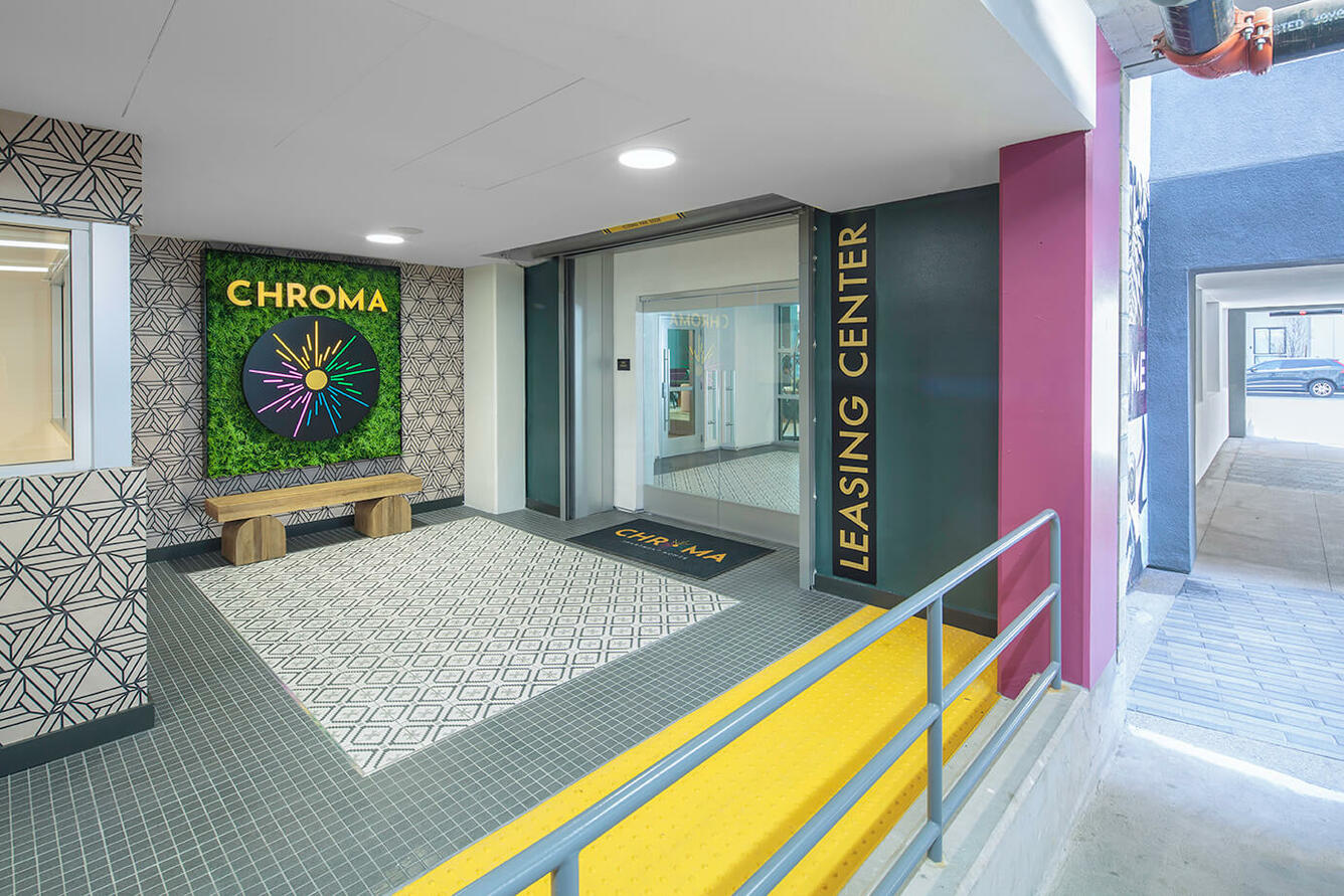 Canoga Park, CA Apartments | Chroma Apartment Homes